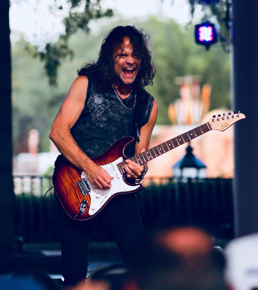 | John Roth dot com | Guitarist, Singer, Performer